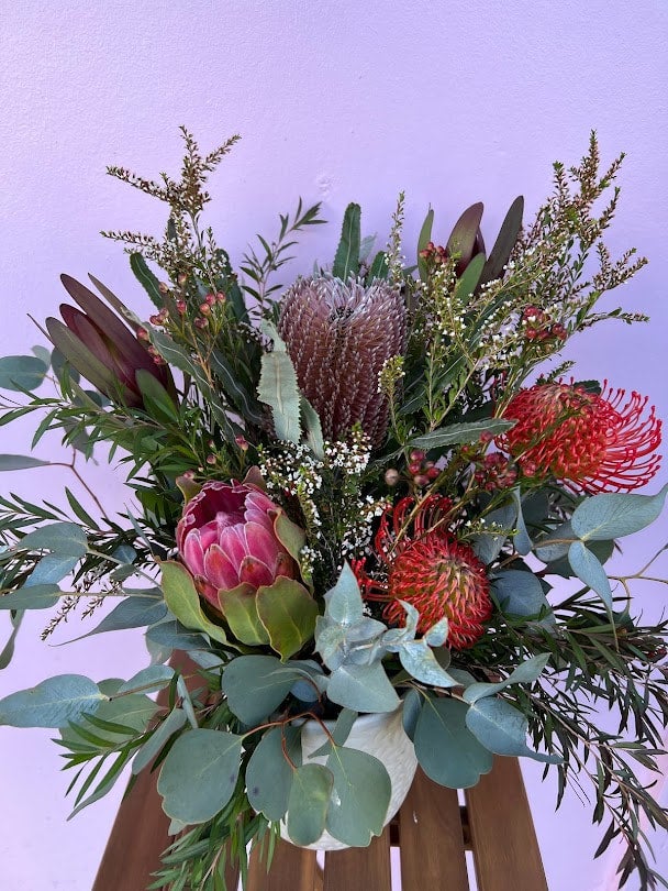 Native arrangement | Life in Bloom - Flowers & Gifts